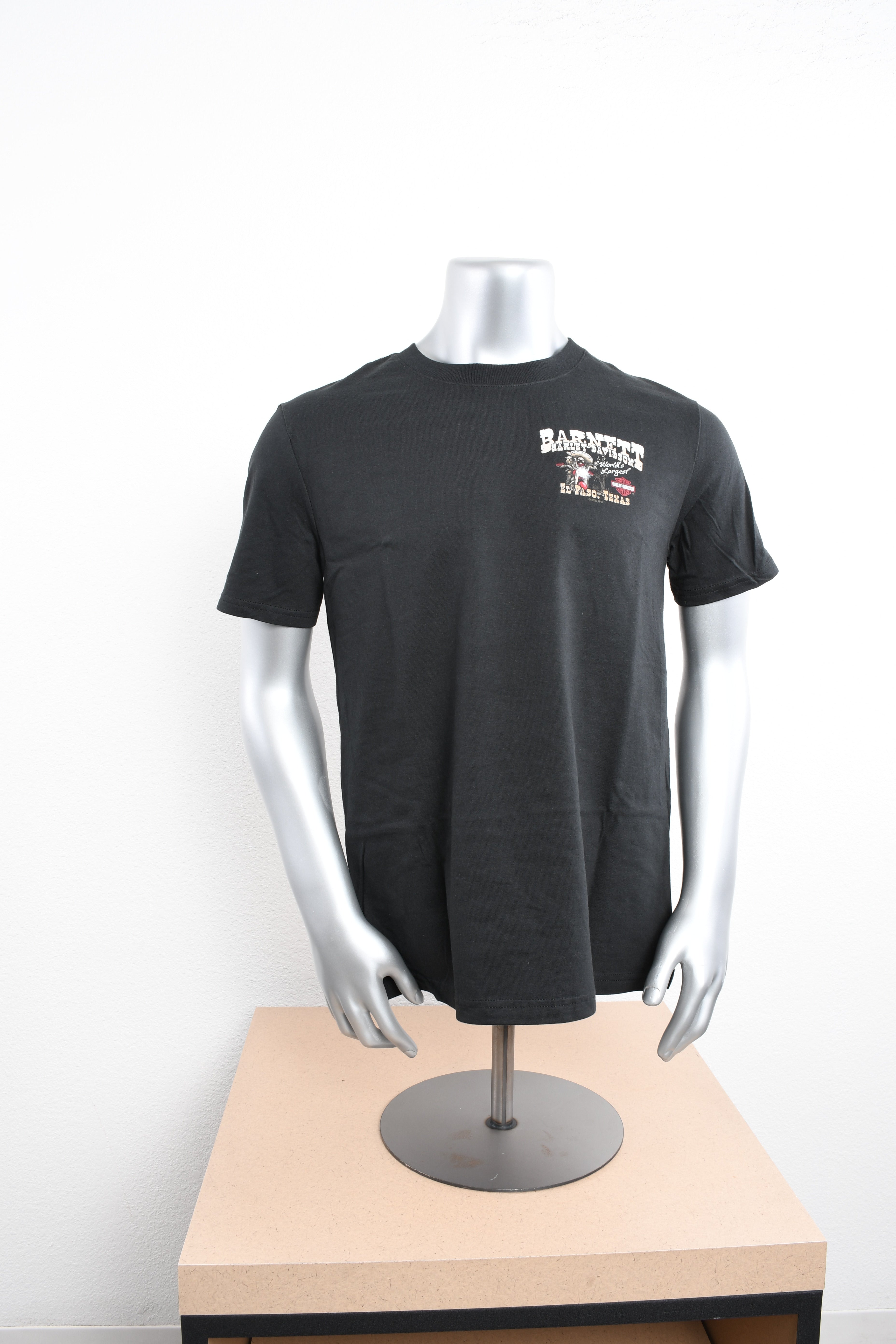 Licensed Product Mens Mexican Bandit Mini Crest Front Red Ink Black Sh ...